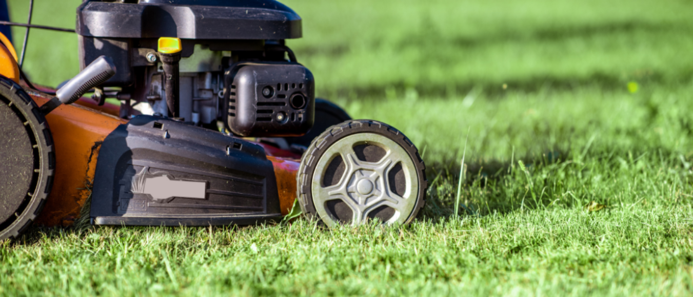 Top Tips For Mowing Your Lawn - Turfco