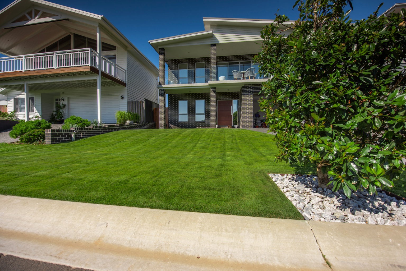 The Best Time of Year to Lay Turf - Turfco